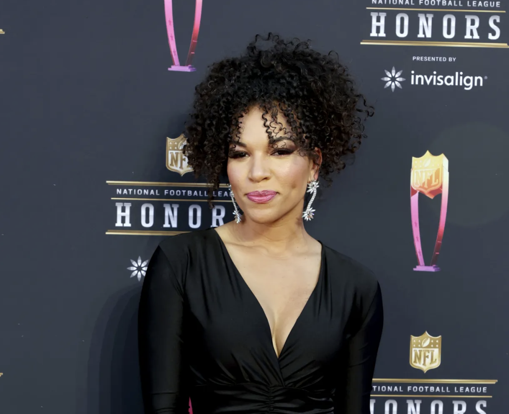 Meet MJ Acosta-Ruiz, The Afro-Latina Ex-cheerleader Turned NFL Host ...